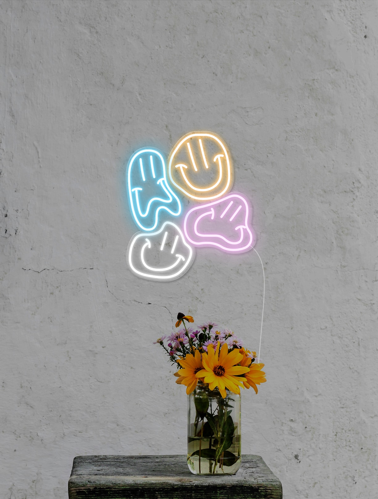 Smiley Face Neon Sign | Echo Neon